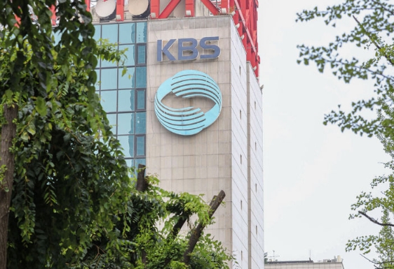 방통위 “수신료 안내도 무방”…KBS, 반발 – KNEWSLA
