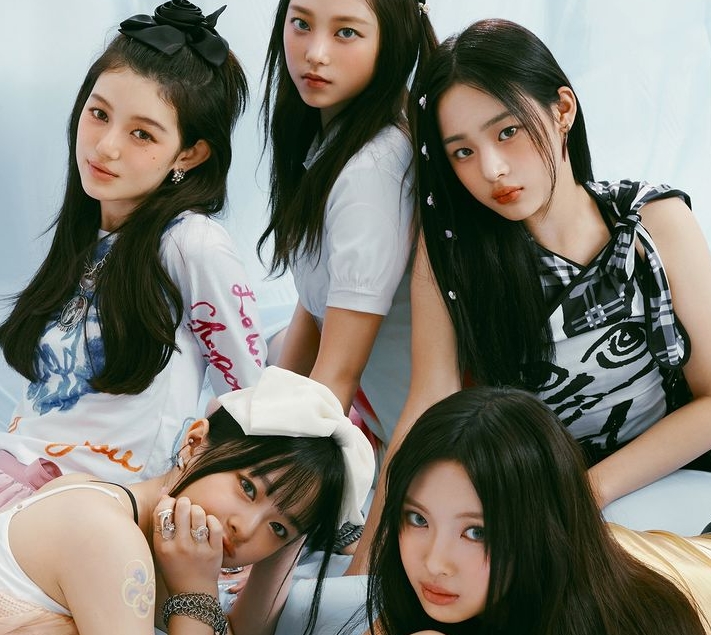 ‘신드롬’ 뉴진스, ‘빌보드200’ 진입하자마자 1위 – KNEWSLA