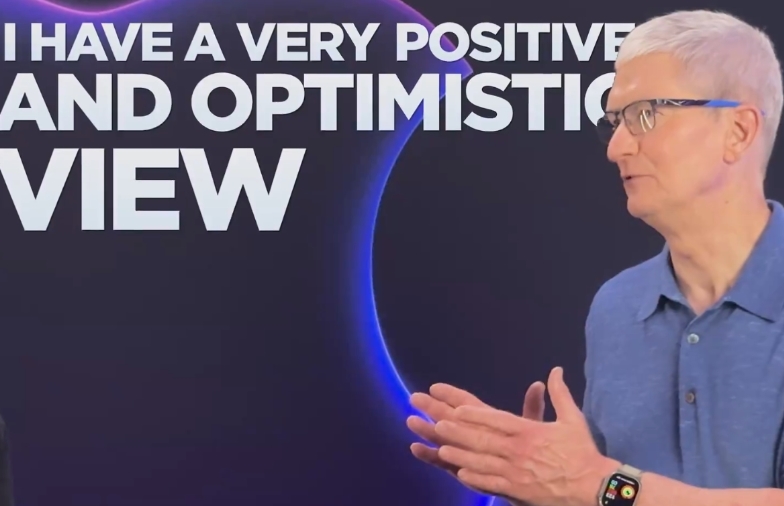 “애플 인텔리전스에 메타 생성형 AI 통합 논의 중” WSJ – KNEWSLA